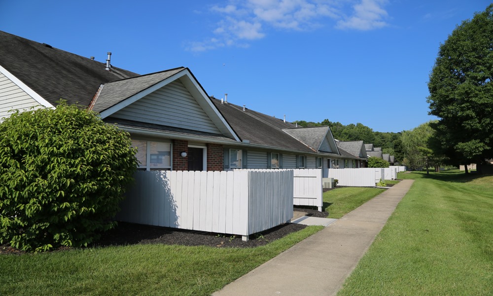 Newark Village Square | Newark Ohio Apartment